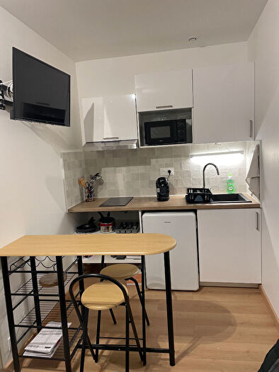 Bourges, Centre-ville, Charlet, Lahitolle, Pignoux, Sembat : Appartement 1 pièce à louer