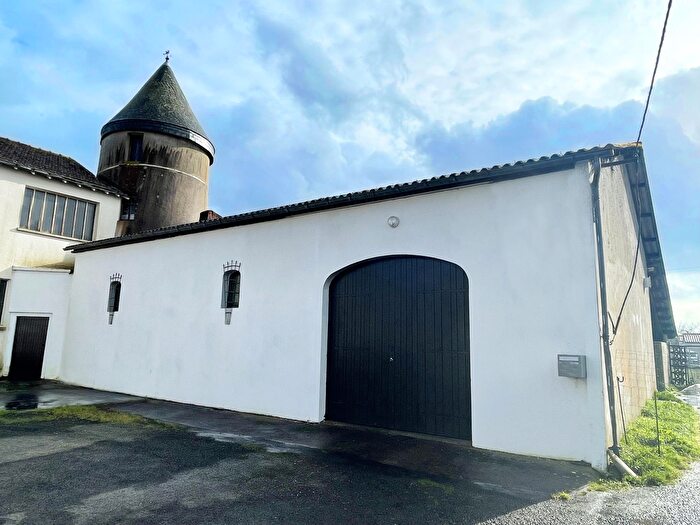 Maison à vendre - Vallet - 1 pièce - 1 chambre