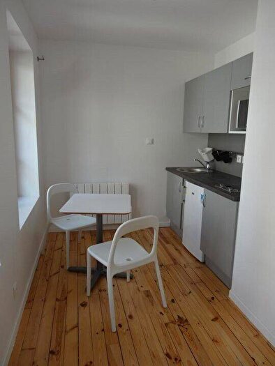 Appartement à louer - Colline des Pères-Tardy, Saint-Étienne - 1 pièce