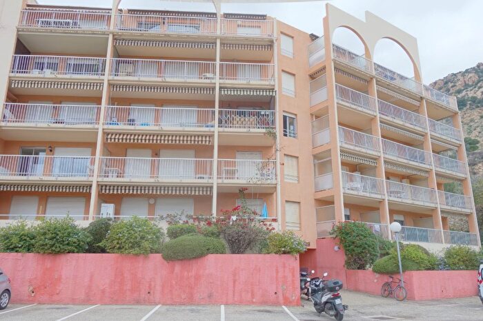 Appartement à louer - Ajaccio, Mezzavia - 2 pièces - 1 chambre