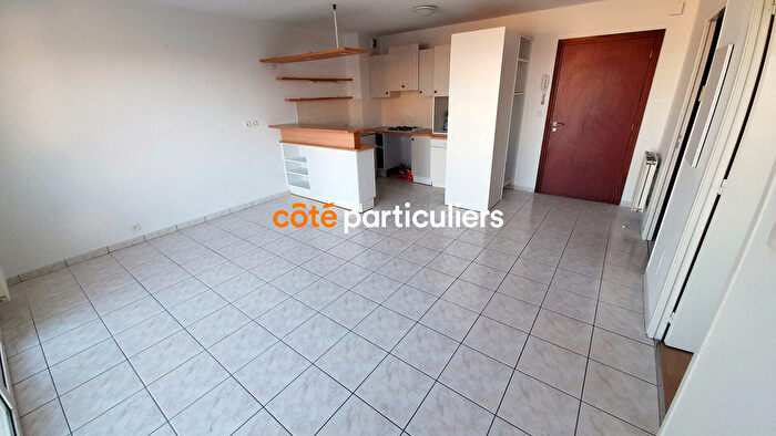 Luc-la-Primaube : Appartement 2 pièces à louer