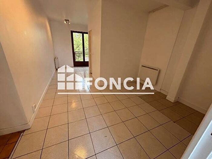 Appartement à louer - Paul Froment-Huit Mais, Vitry-sur-Seine - 2 pièces - 1 chambre