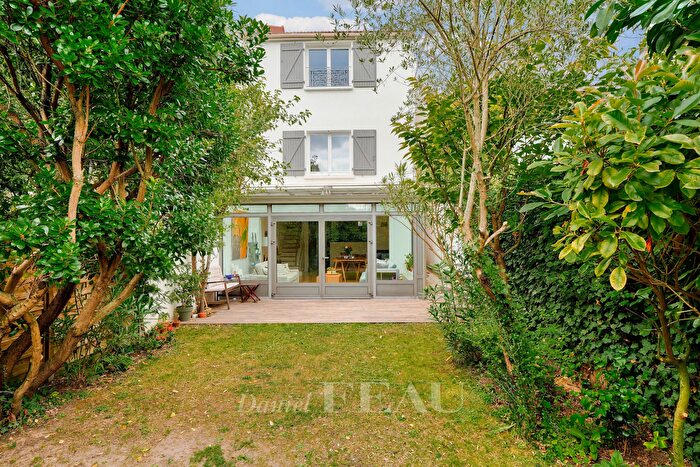 Maison à louer - Saint-Cloud, Montretout, Coutureau - 5 pièces - 4 chambres