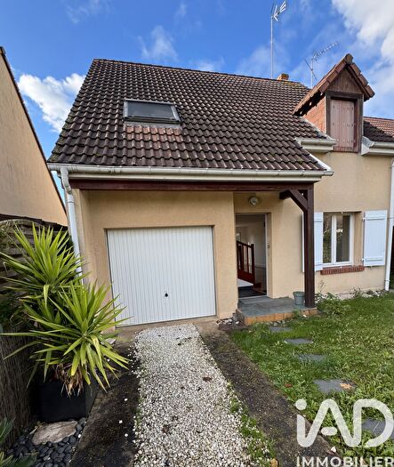 Maison à vendre - Orléans, Soleil Levant, Champ de Mars - 4 pièces - 3 chambres