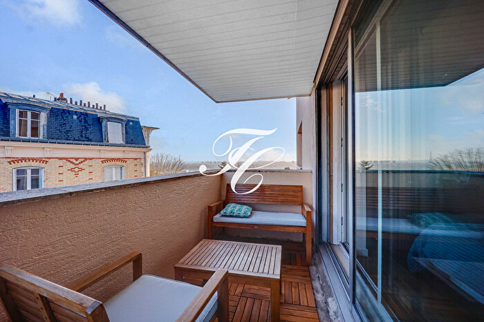 Appartement à vendre - Saint-Cloud, Montretout, Coutureau - 4 pièces - 3 chambres