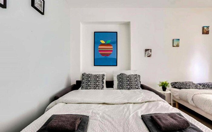 Appartement à louer - Didot-Porte de Vanves, Paris ème arrondissement - 1 pièce