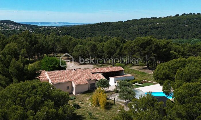 Maison 6 pièces à Ventabren, à vendre