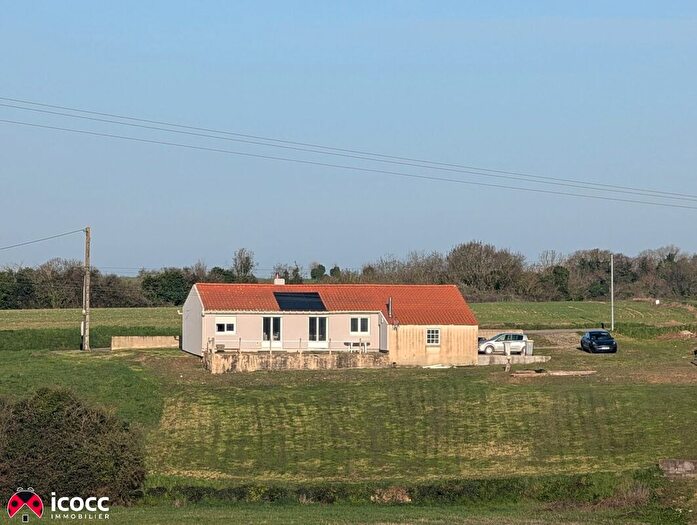 Maison à vendre - Mouzeuil-Saint-Martin - 4 pièces - 2 chambres