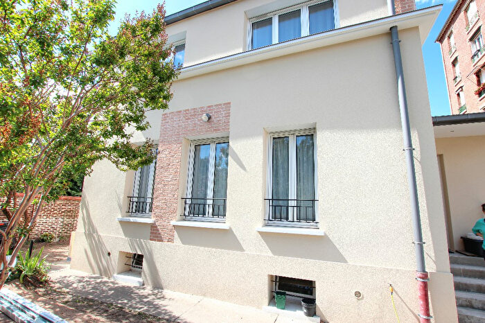 Maison 7 pièces à louer - Courbevoie, Marceau République