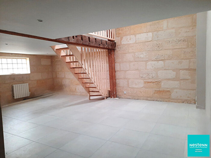 Appartement à louer - Bordeaux, La Bastide - 3 pièces - 2 chambres