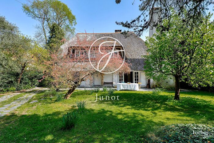 Maison 5 pièces à Vaucresson, à vendre