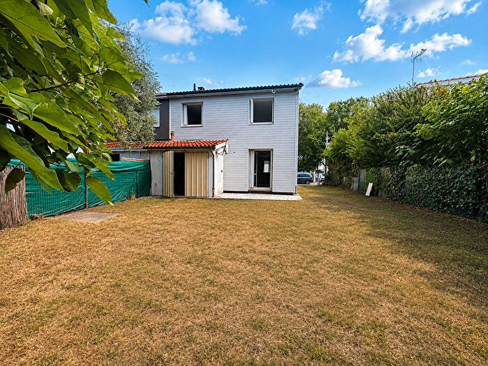 Maison 4 pièces à vendre - Les Artigues-de-Lussac