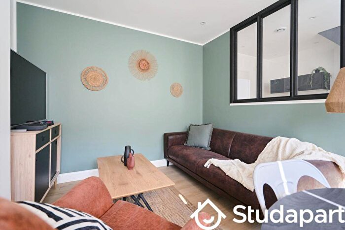 Appartement à louer - Moulins, Lille - 1 pièce - 1 chambre