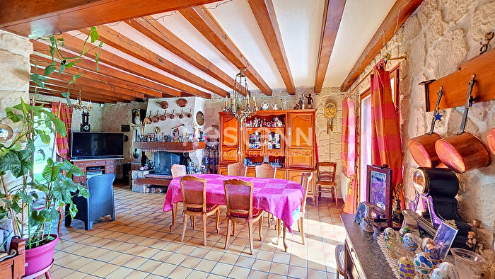 Seiches-sur-le-Loir : Maison 5 pièces à vendre