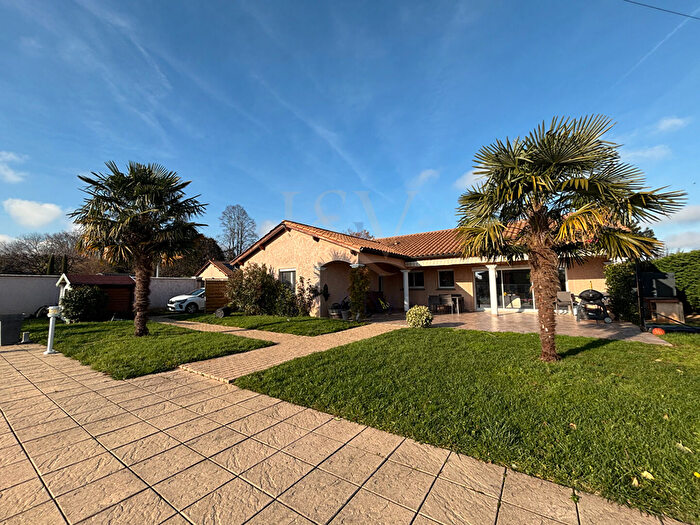 Maison à vendre - Vinzelles - 5 pièces - 3 chambres