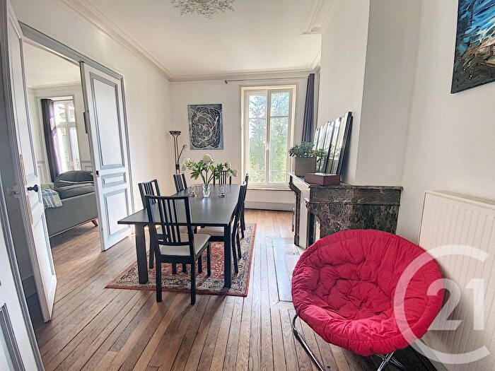 Nancy, Poincaré, Foch, Anatole France, Croix de Bourgogne : Appartement 5 pièces à louer