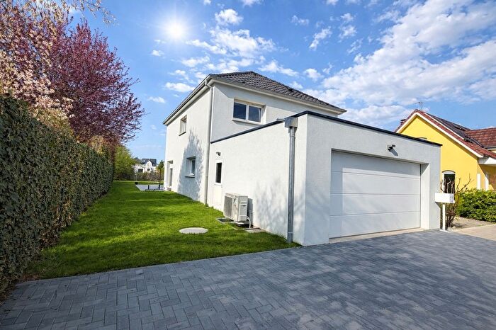 Maison à vendre - Hégenheim - 6 pièces - 3 chambres