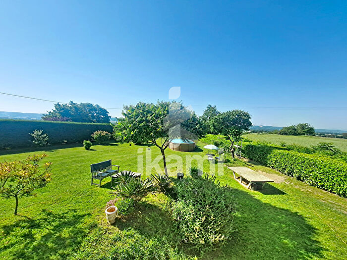 Maison 5 pièces à vendre à Lapeyrouse-Mornay