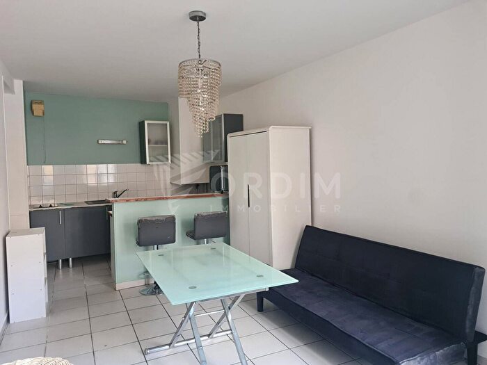 Appartement à louer - Auxerre - 1 pièce