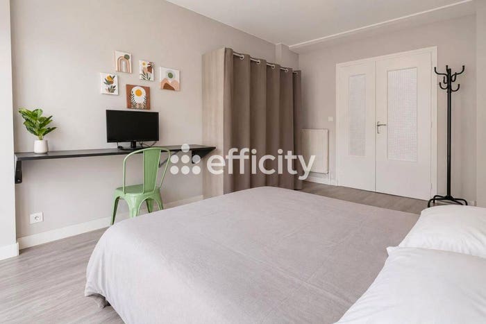Centre Ville, Lorient : Appartement 5 pièces à louer