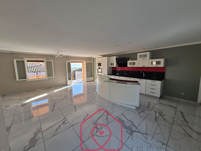 Maison à vendre - Villeneuve - 4 pièces - 3 chambres