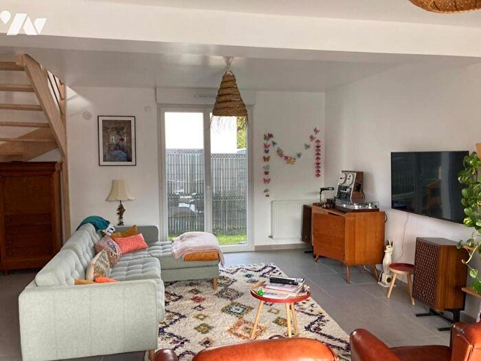 Maison à louer - Belbeuf - 5 pièces - 3 chambres