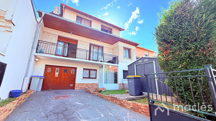 Maison à vendre - Goussainville, Buttes Chaumont, Buttes aux Oies, Grand Pré, Demoiselles - 7 pièces - 5 chambres