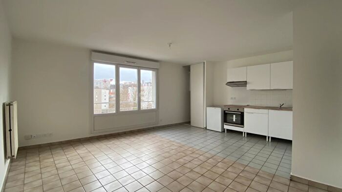 Appartement à louer - Lyon e , Champvert, Gorge de Loup - 1 pièce