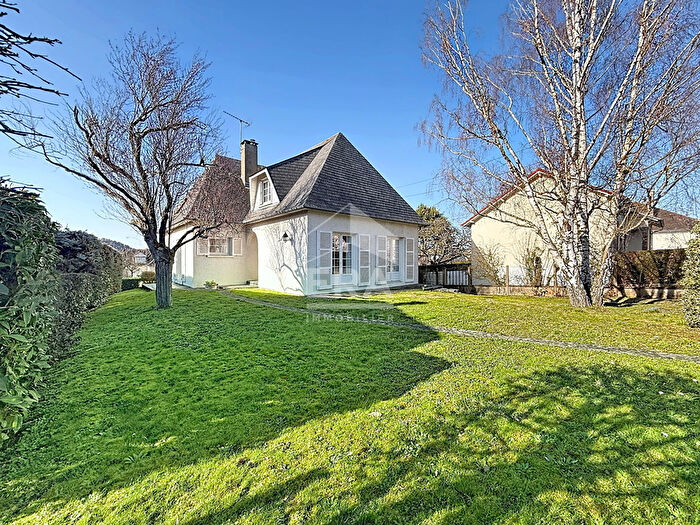 Maison à vendre - Morigny-Champigny - 7 pièces - 5 chambres