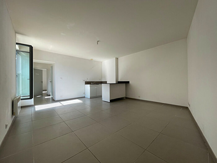 Appartement 2 pièces à louer à Cabannes