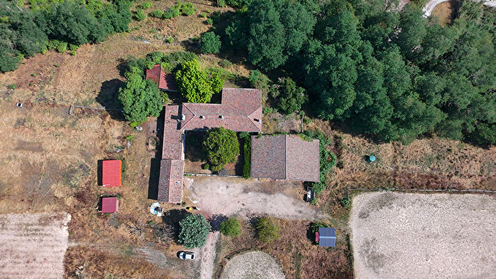 Maison à vendre - Abzac - 8 pièces - 5 chambres