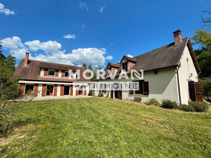 Maison 7 pièces à Montreuillon, à vendre