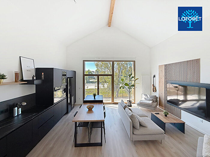 Noisy-le-Grand, Nord : Appartement 5 pièces à vendre