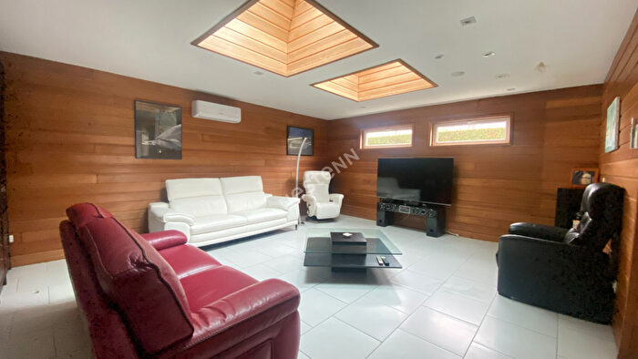 Maison à vendre - La Mézière - 6 pièces - 4 chambres