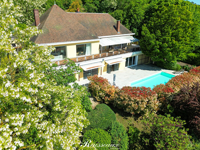 Maison à vendre - Daix - 11 pièces - 5 chambres