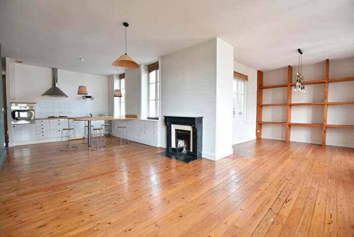 Appartement à louer - Roanne, Centre-ville, Varenne - 3 pièces - 2 chambres