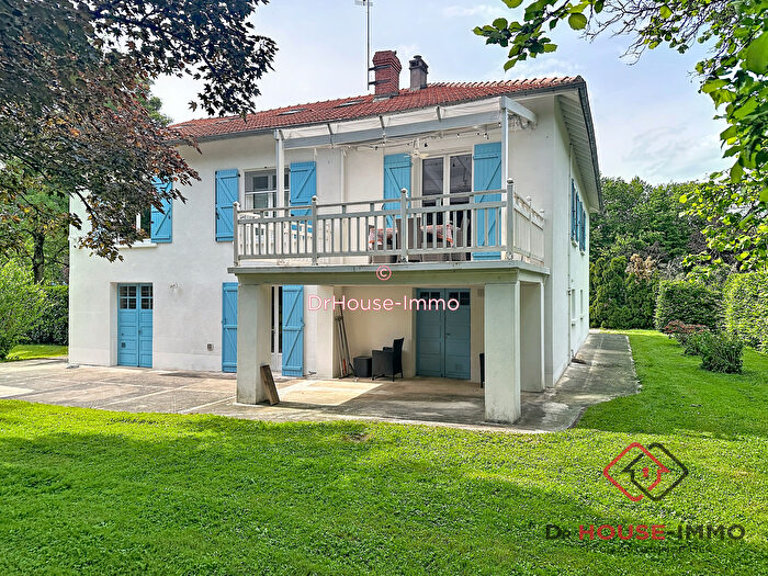 Maison 8 pièces à vendre - Saint-Astier