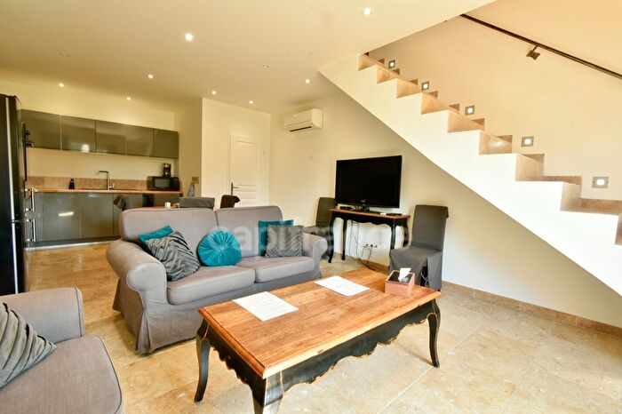 Maison à vendre - Saint-Pierre-de-Mézoargues - 3 pièces - 2 chambres