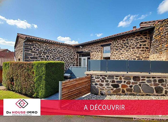 Maison à vendre - Saint-Vidal - 6 pièces - 3 chambres