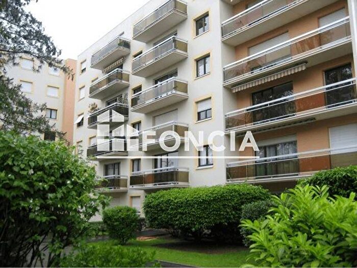 Appartement à louer - Rive de Seine Sud Est, Melun - 2 pièces - 1 chambre