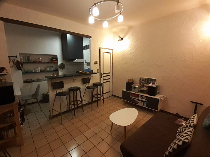 Appartement à louer - Aix-en-Provence, Centre-ville - 2 pièces - 1 chambre