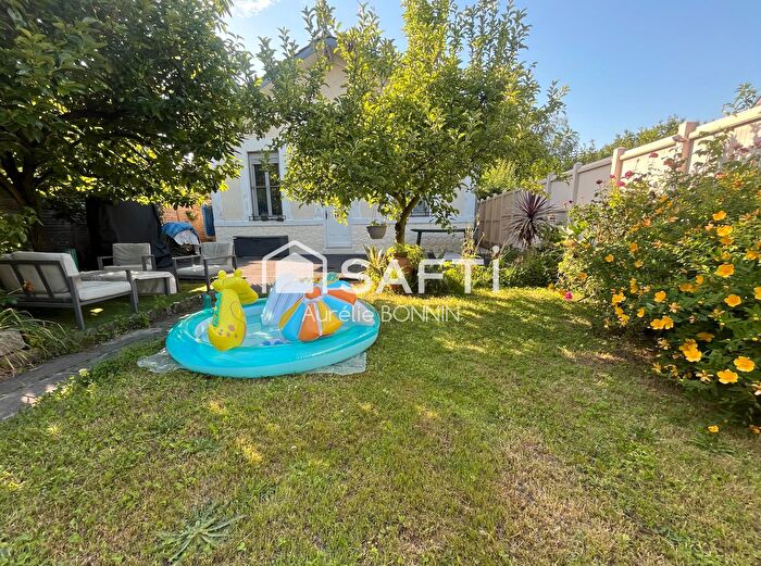 Maison à vendre - Talence, Centre-ville, Université, Lycée - 8 pièces - 4 chambres