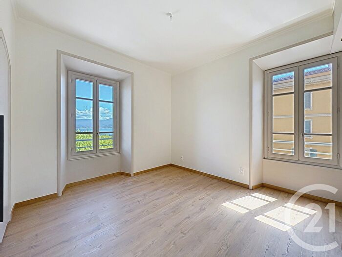 Appartement à louer - Ajaccio, La Viletta, Pietrina, Gare - 4 pièces - 3 chambres