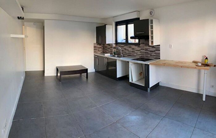 Appartement à louer - Croix Saint Loup-Saint Nicolas, Meaux - 2 pièces - 1 chambre