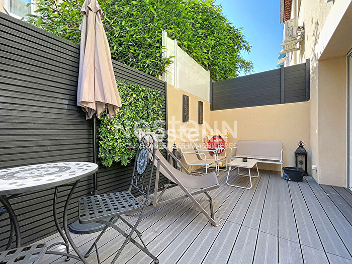 Vallauris, Golfe Juan, Vieux Port : Appartement 3 pièces à vendre