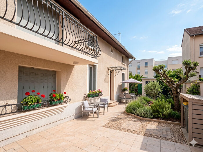 Lyon 8ème, Bachut, Transvaal : Appartement 2 pièces à vendre