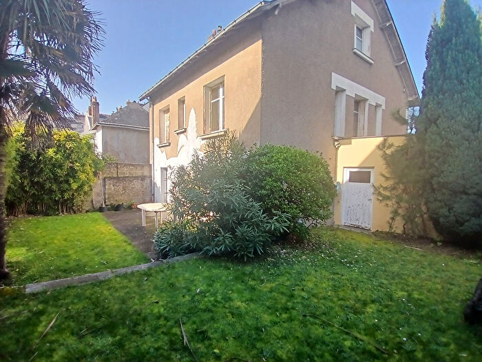 Maison à vendre - Nantes, Saint-Clément, Jardin des plantes, Caserne Lamoricière - 8 pièces - 5 chambres
