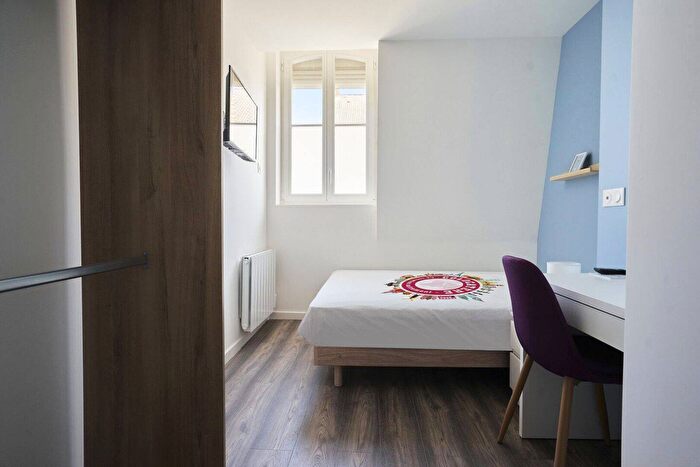 Appartement à louer - Centre, Lille - 1 pièce - 11 chambres