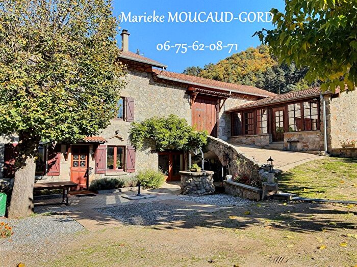 Maison 10 pièces à Beauzac, à vendre