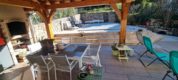 Maison 9 pièces à vendre à Entraygues-sur-Truyère